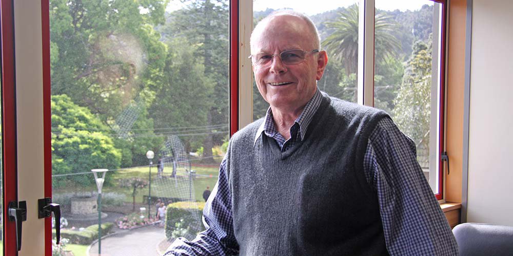 Four leaders seek continuity